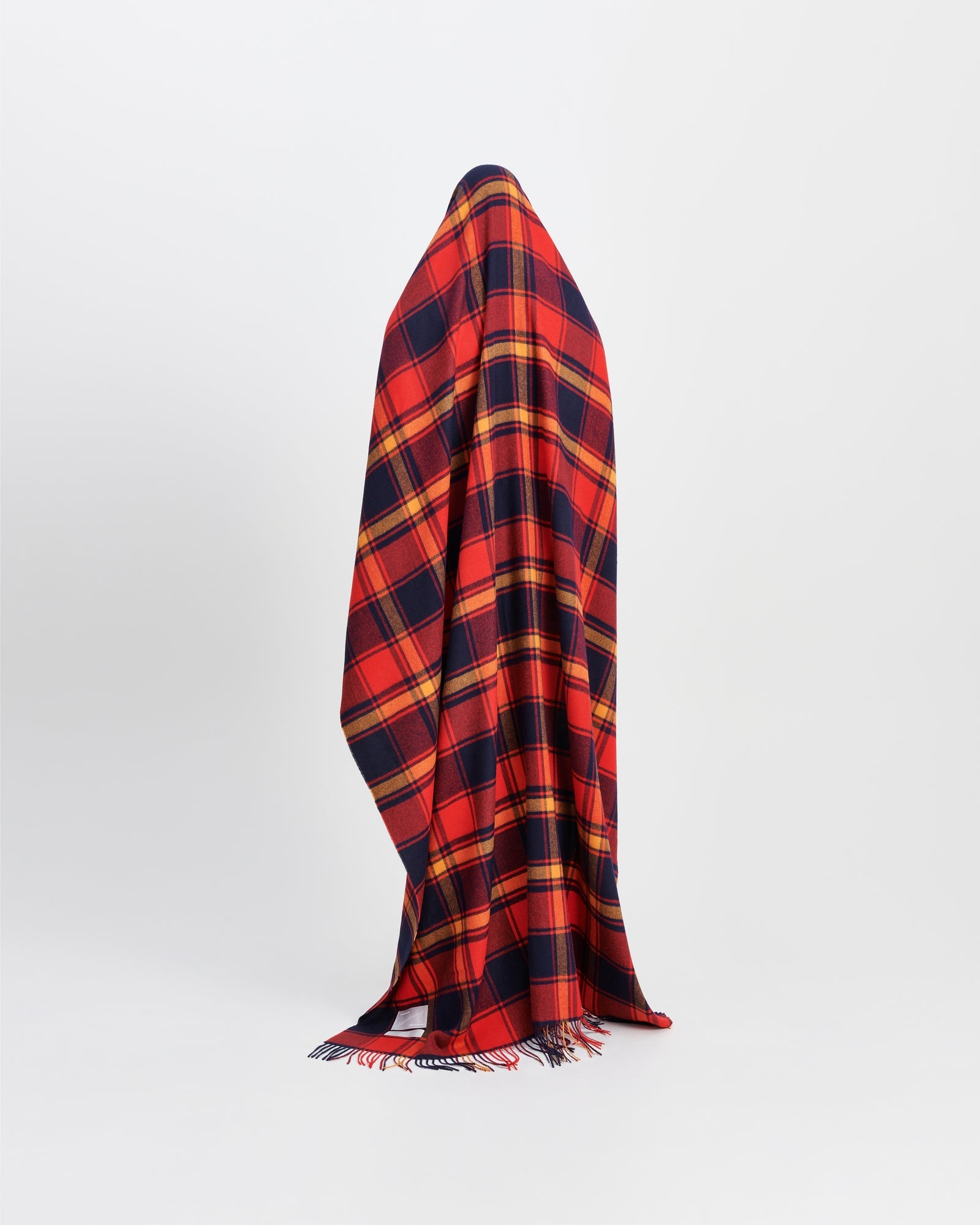 Queen blanket woven in baby alpaca. 12 tartan checks in classic ...